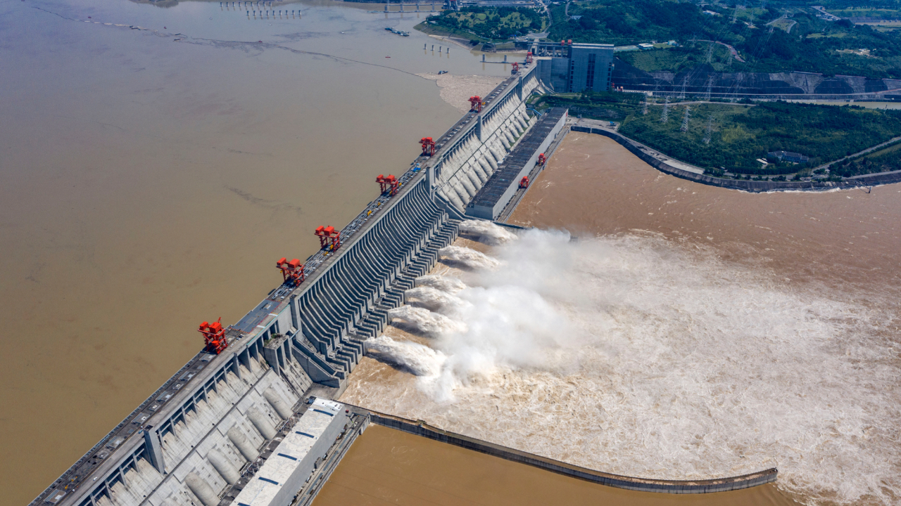 La Chine lance un projet de super-barrage au Tibet